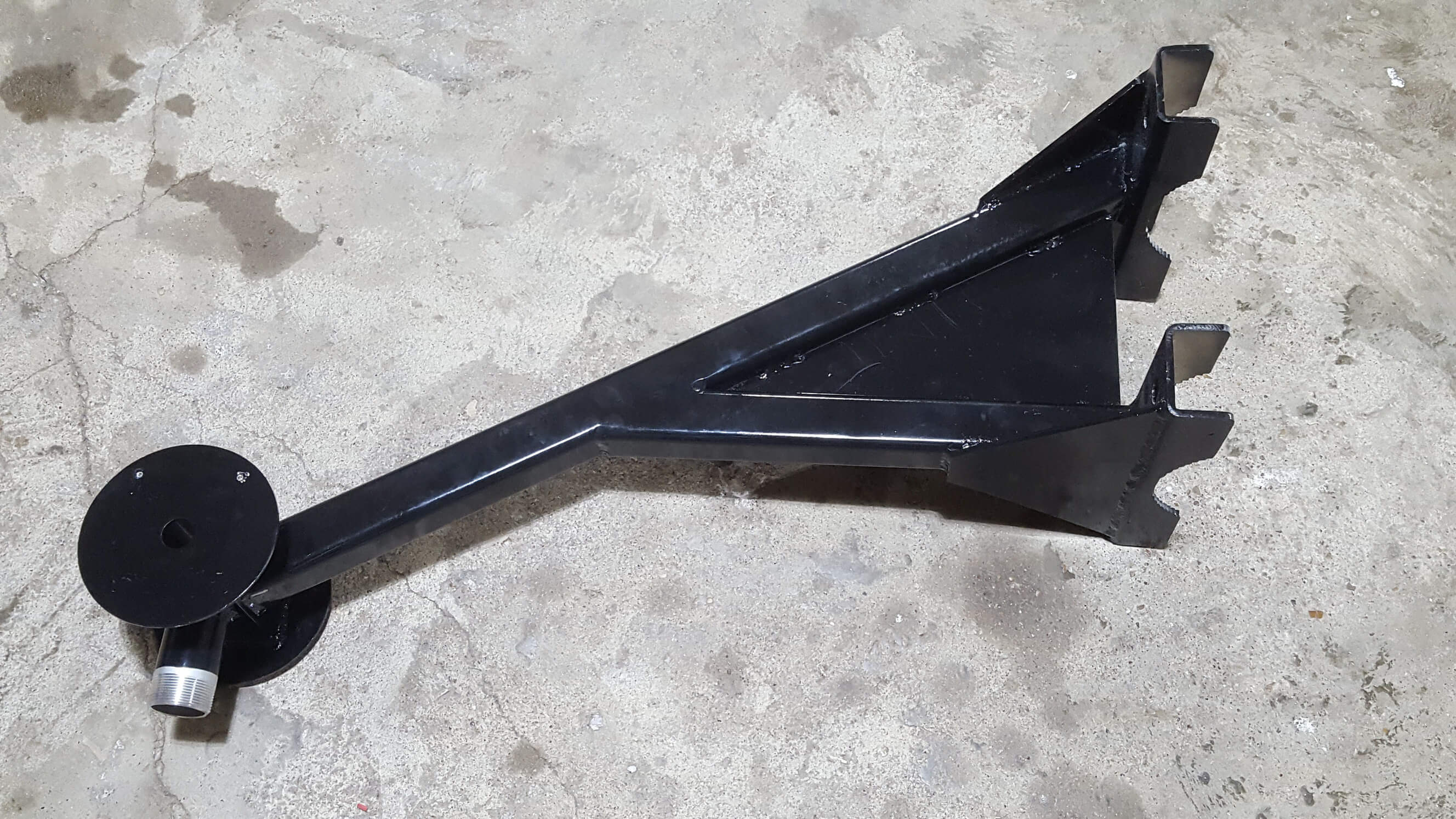 Fence-Guard Mount - Strong Poles