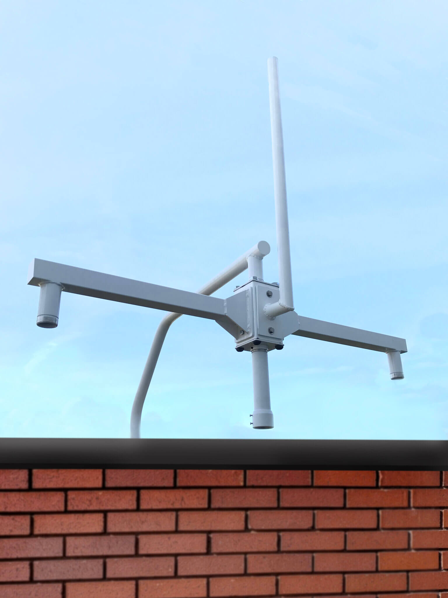 Heavy Duty Parapet Wall Camera Mount - Strong Poles